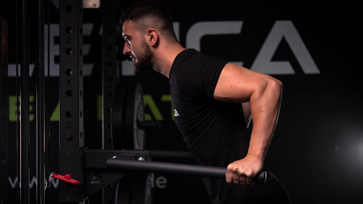 Dips Übungen: Die besten Varianten für starke Arme und Brust | ATLETIC